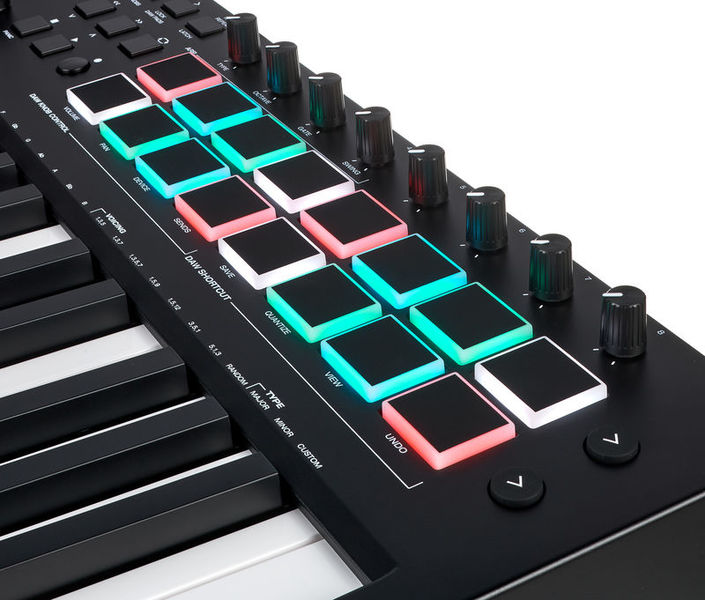 M-Audio Oxygen Pro 25 25-key Keyboard Controller | WKV Music Store